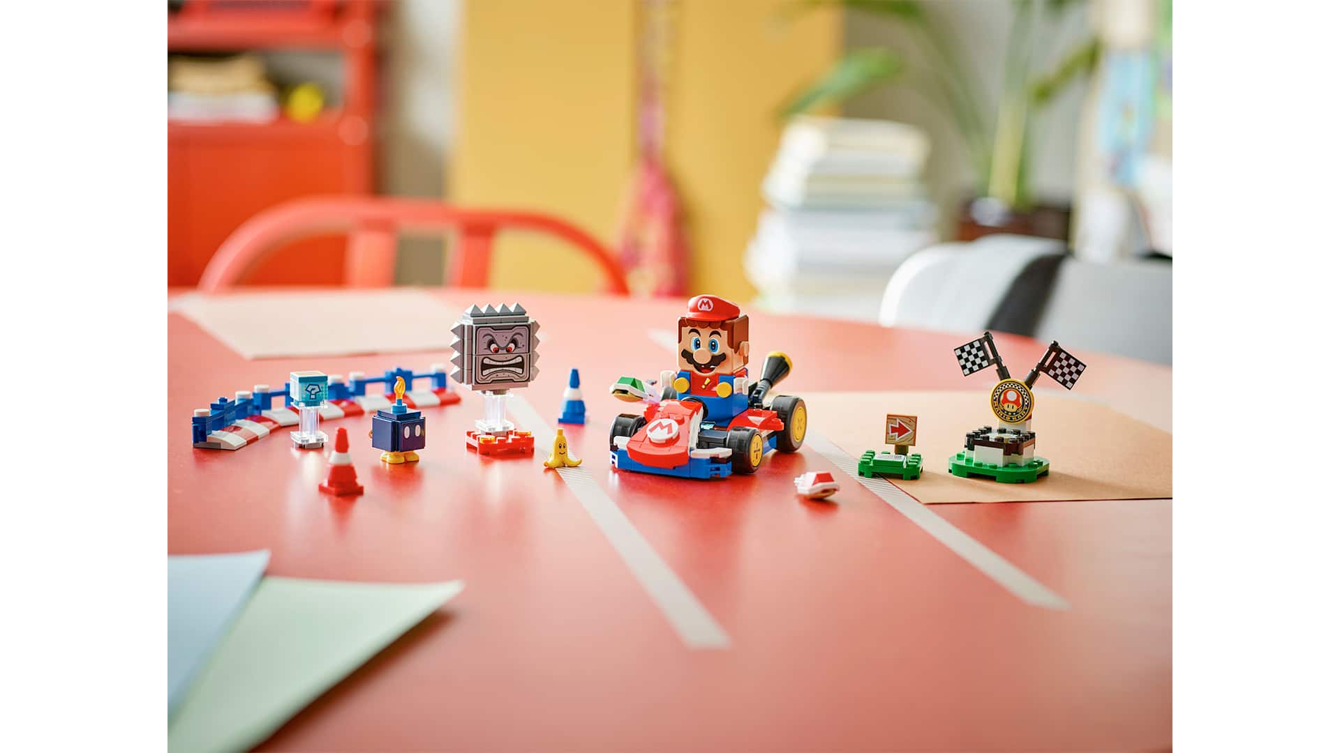 LEGO® Super Mario – Mario Kart – LEGO® Mario interativo e Kart padrão ...