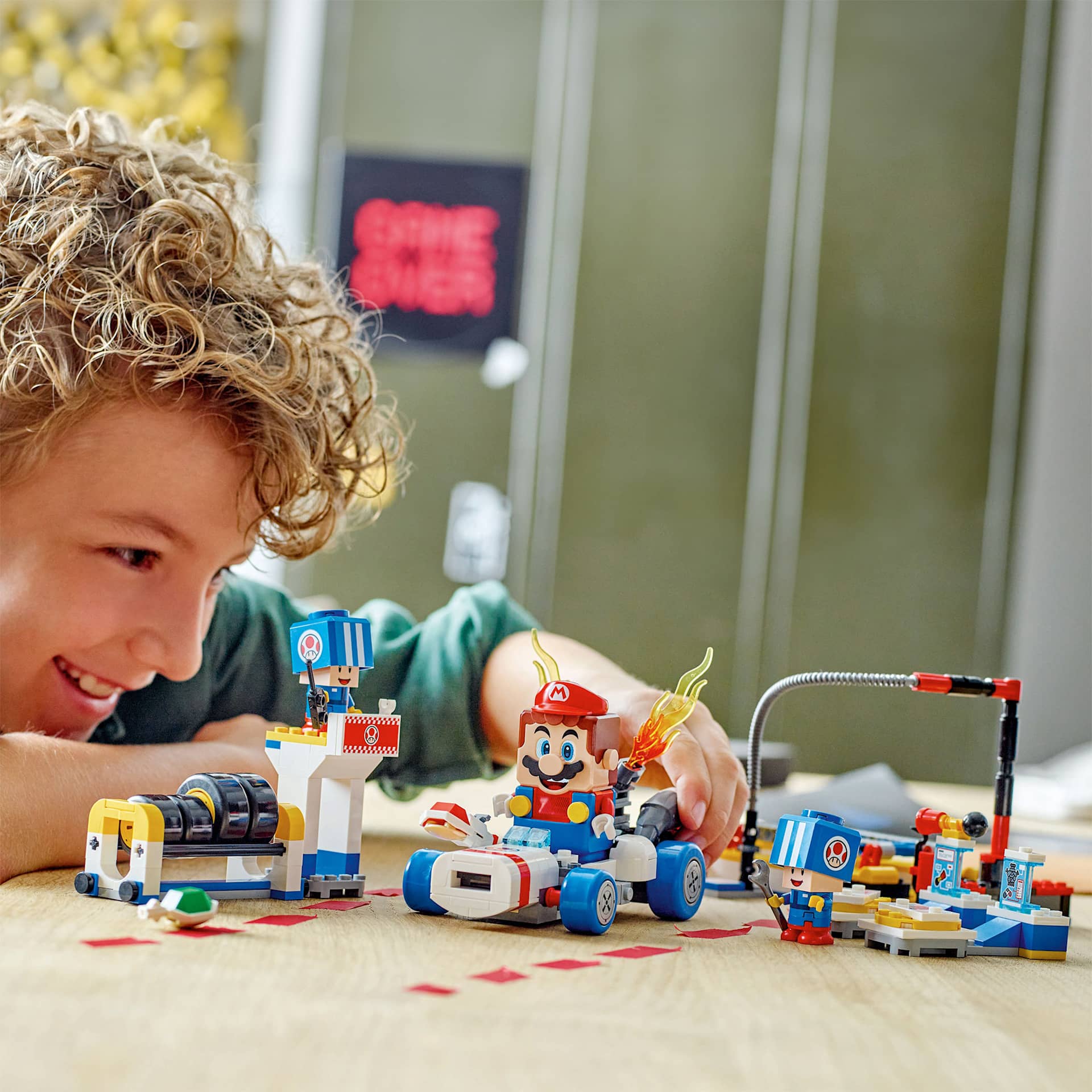 LEGO Super Mario Mario Kart – Toad's Garage (72035) - My Nintendo Store
