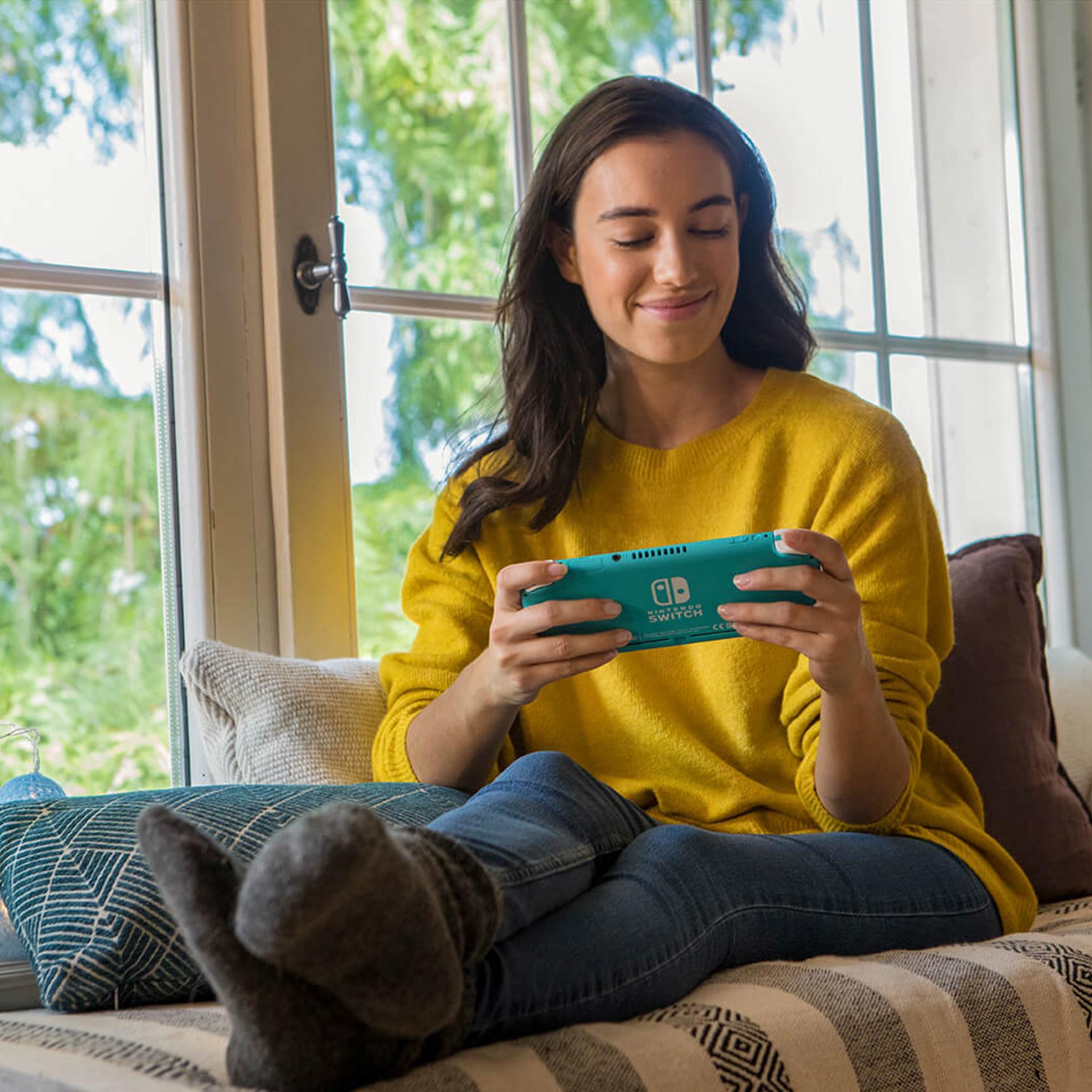 Nintendo Switch Lite (Coral) + Animal Crossing: New Horizons + Nintendo ...