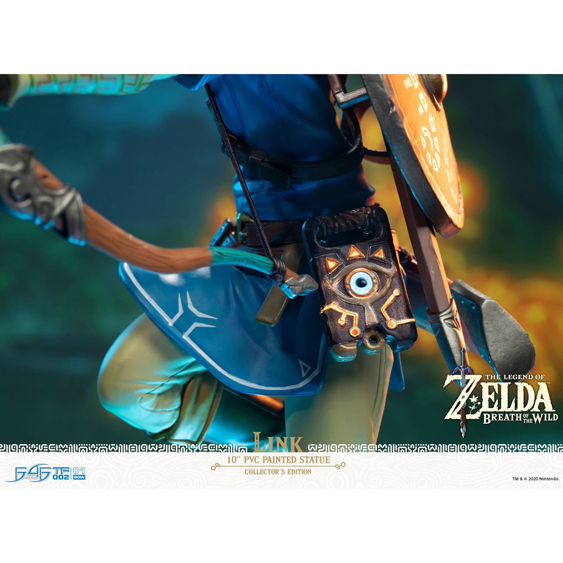 The Legend of Zelda: Breath of the Wild Link Figurine (Collector's ...